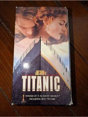 Paramount | Media | Titanic Vhs 997 James Cameron Film Academy Award ...
